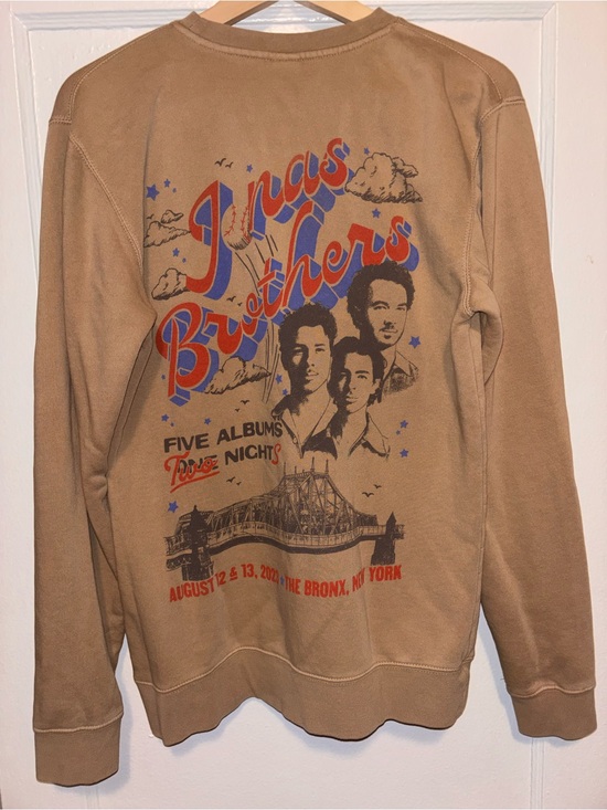 Jonas Brothers | Tops | Jonas Brothers Yankee Stadium Band Tour Merch ...